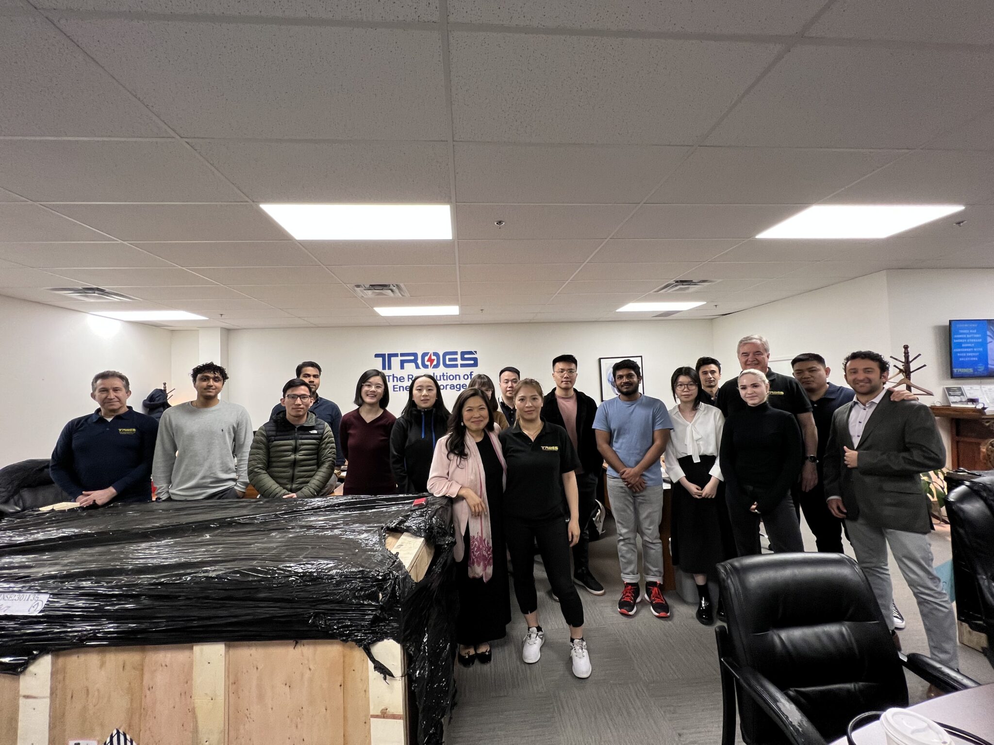 Minister Mary Ng Visits TROES Headquarters, Recognizing Pioneering BESS ...